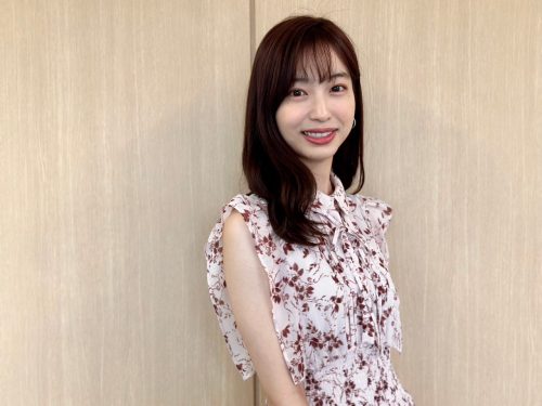 SNIDELの花柄ワンピ！『めざましテレビ』お天気キャスター林佑香さんの毎日コーデ【4月20日分】 - CanCam.jp（キャンキャン）