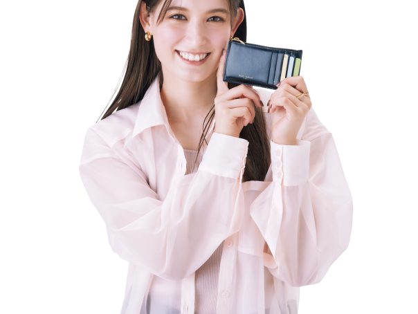 まい（chay）のお財布の中身をチェック！ミニマリストが厳選したアイテムは？ - CanCam.jp（キャンキャン）