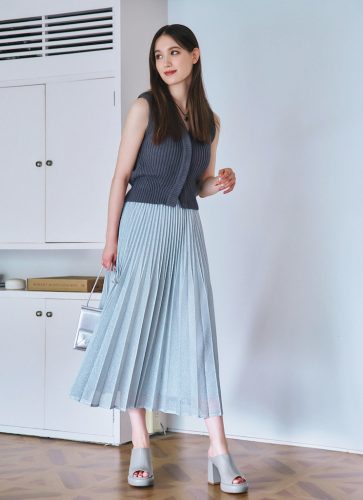 【2023秋】おじジャケ、ベロア…etc.この秋「“絶対流行る”アイテム」を大特集｜初秋コーデ - CanCam.jp（キャンキャン）