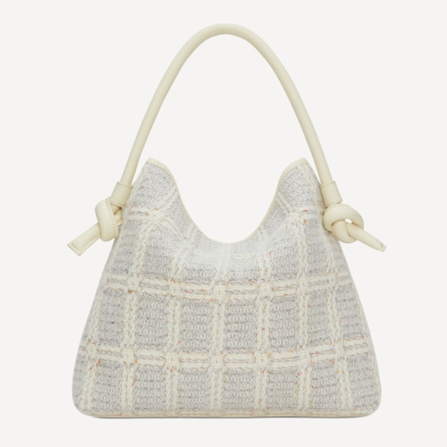 【VASIC青山店5周年】 ホリデーシーズン限定のツイードが洒落てる♡限定POP UPも見逃せない！ - CanCam.jp（キャンキャン）