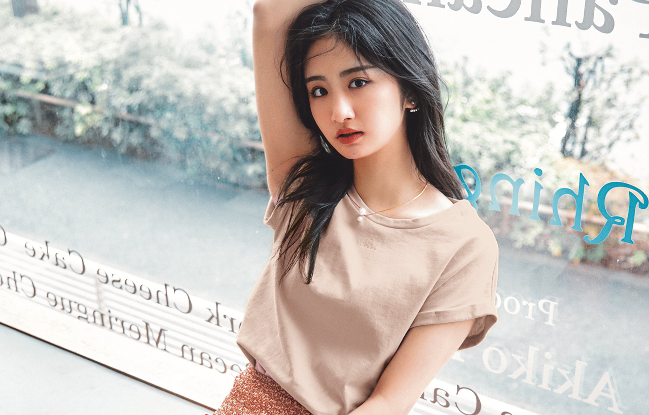 【5月のコーデ】Tシャツ一枚であか抜ける♡甘めスカートの着こなしテク - CanCam.jp（キャンキャン）