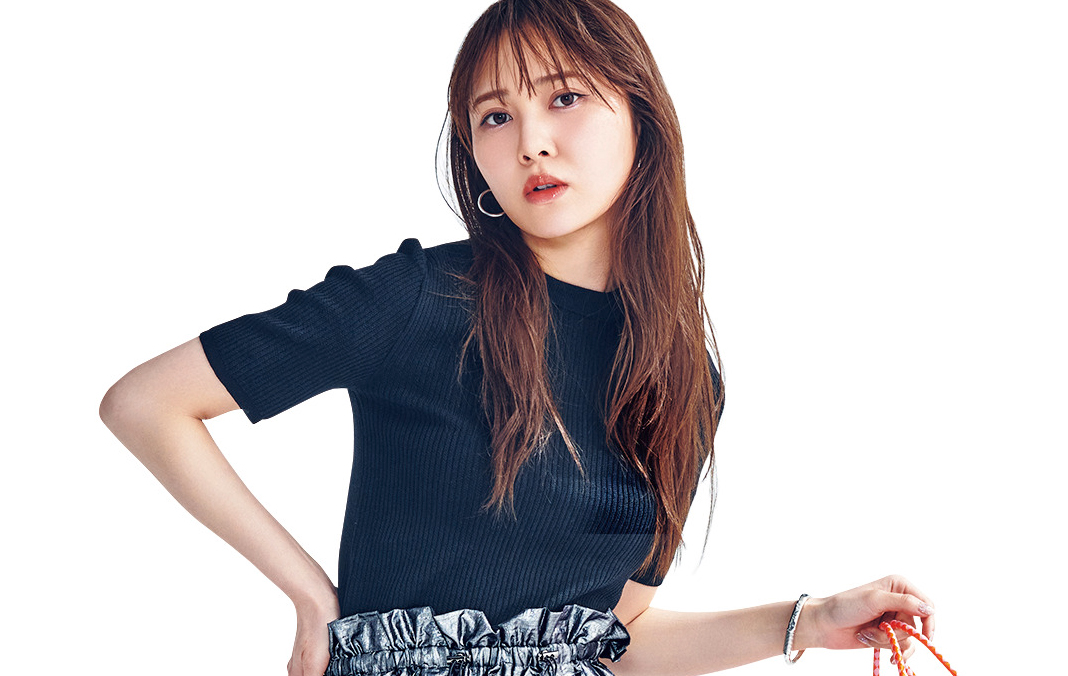 【6／30のコーデ】日向坂46・加藤史帆が着こなすメタリックスカート - CanCam.jp（キャンキャン）