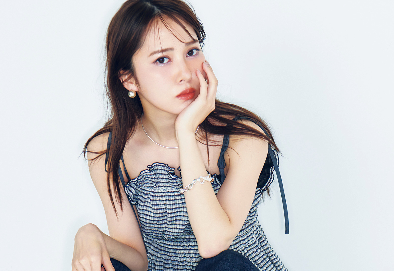 【7／14のコーデ】日向坂46・加藤史帆のデニムコーデが大人かわいい！ - CanCam.jp（キャンキャン）