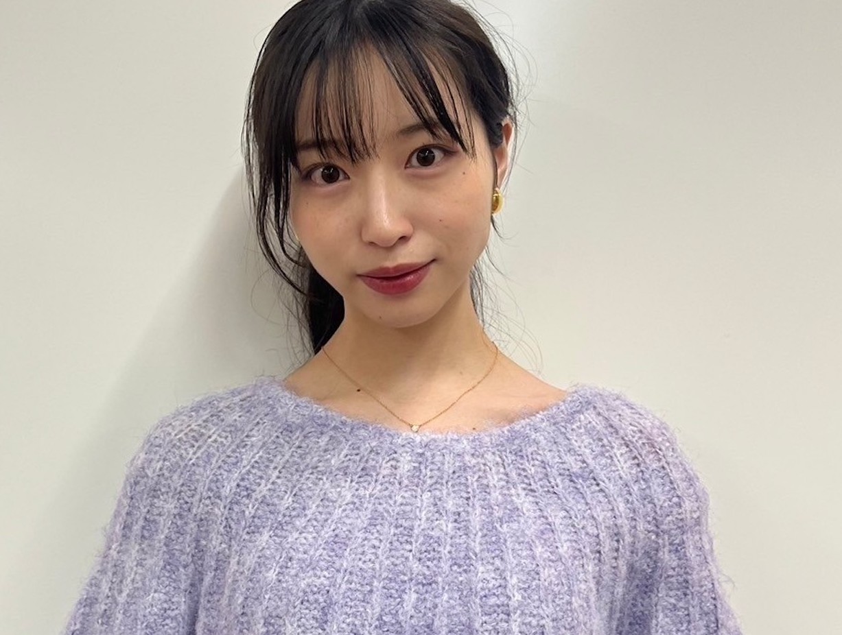 【写真9枚】白スカートが美人映え！『めざましテレビ』お天気キャスター林佑香さんの毎日コーデ【1月22日分】 - CanCam.jp（キャンキャン）