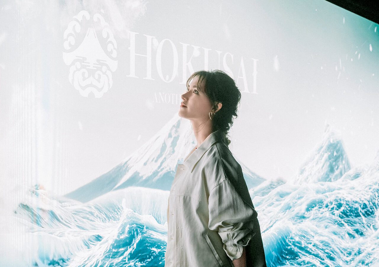 トラウデン直美が話題のイマーシブ展覧会に！北斎が描いた江戸の風景から感じたこと【SDGs連載】 - CanCam.jp（キャンキャン）