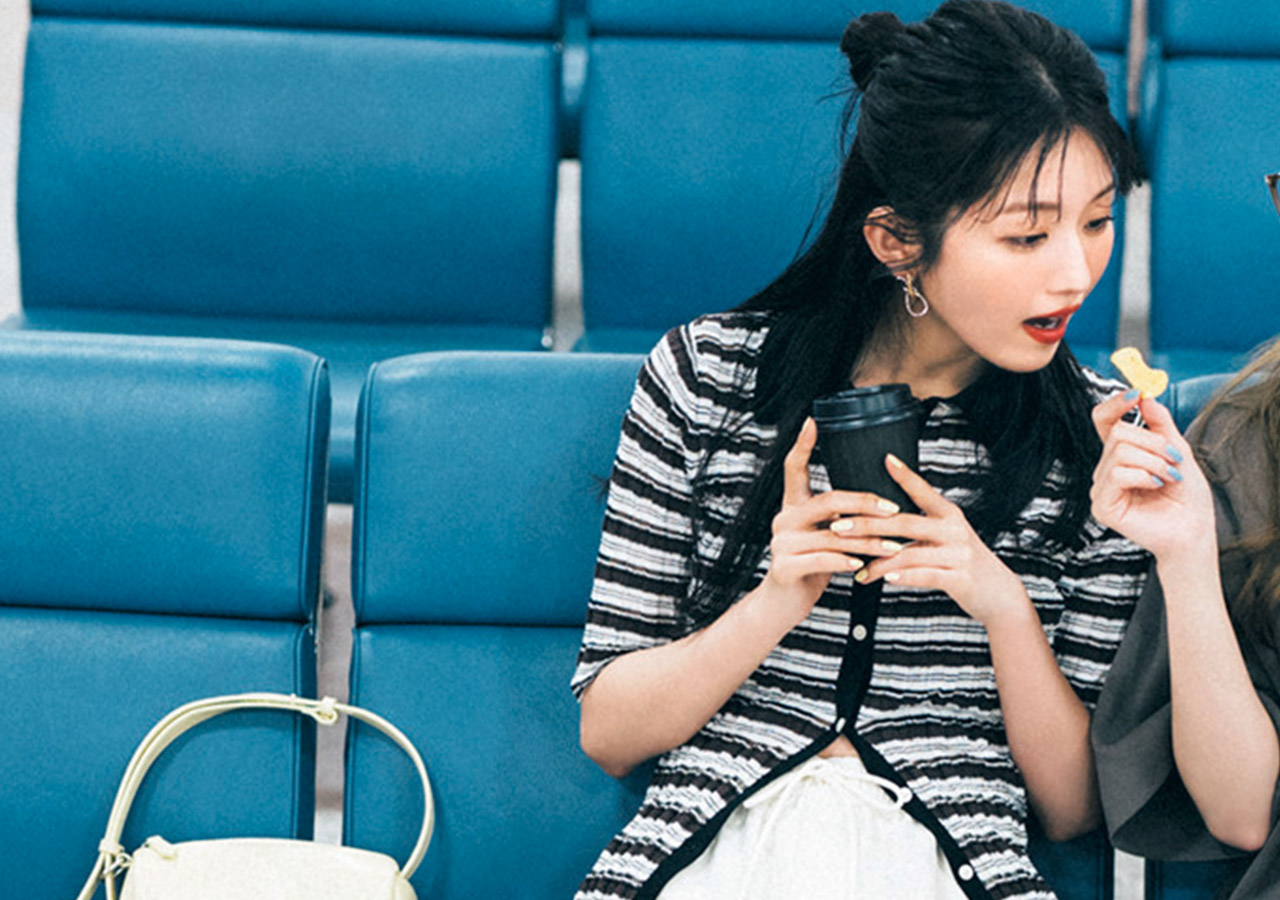 【7／6のコーデ】腹ちらが効果的♡WEGOのパラシュートパンツでKドル風に！ - CanCam.jp（キャンキャン）