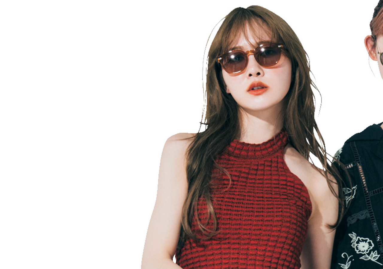 【7／18のコーデ】加藤史帆がお手本♡涼しげ白パンツを辛口に着るコツ - CanCam.jp（キャンキャン）